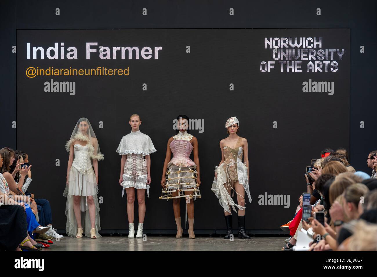 India fashion week 2025 london hi-res stock photography and images - Alamy