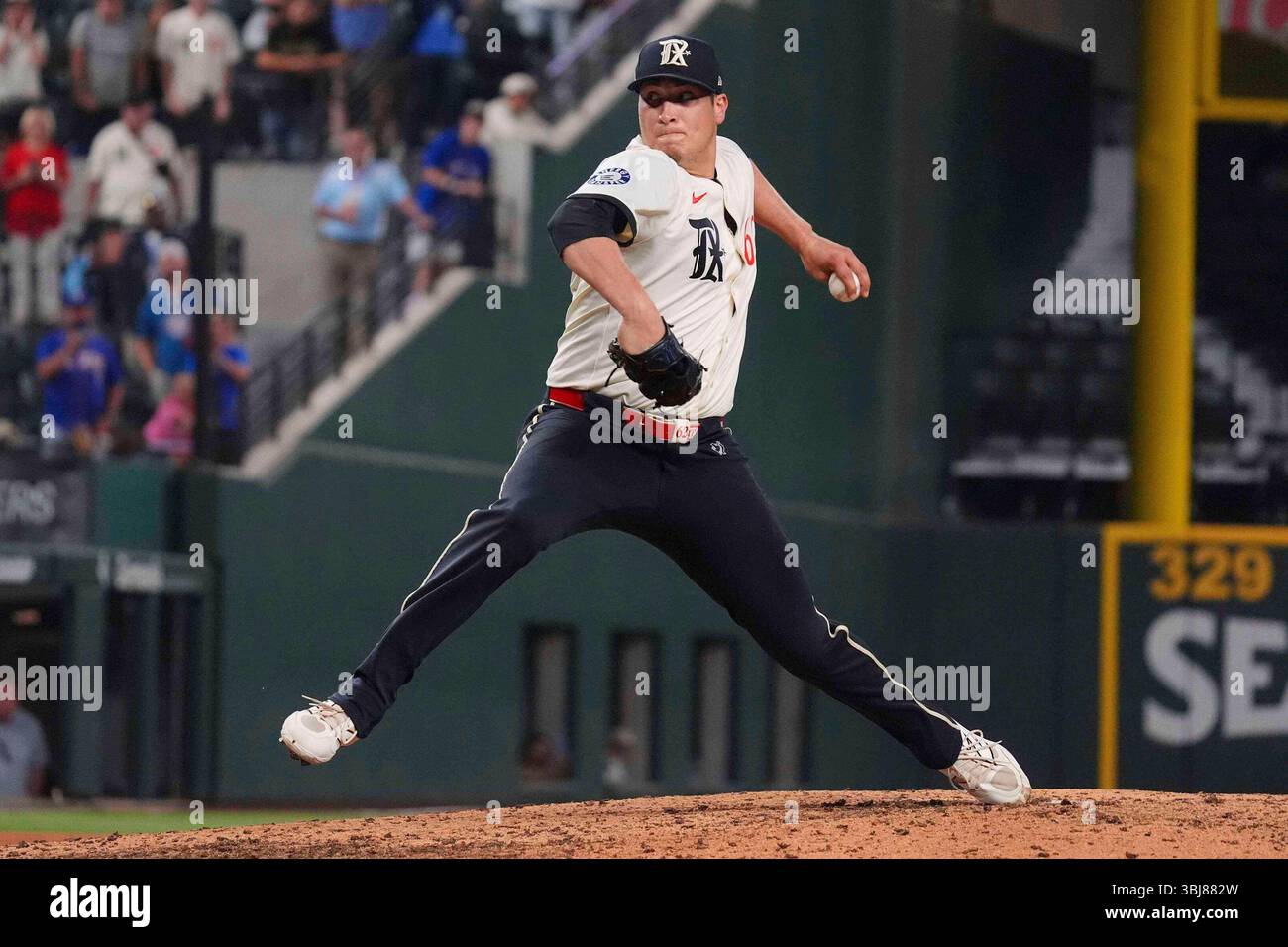 Texas Rangers pitcher Robert Garcia throws during the ninth inning of a ...