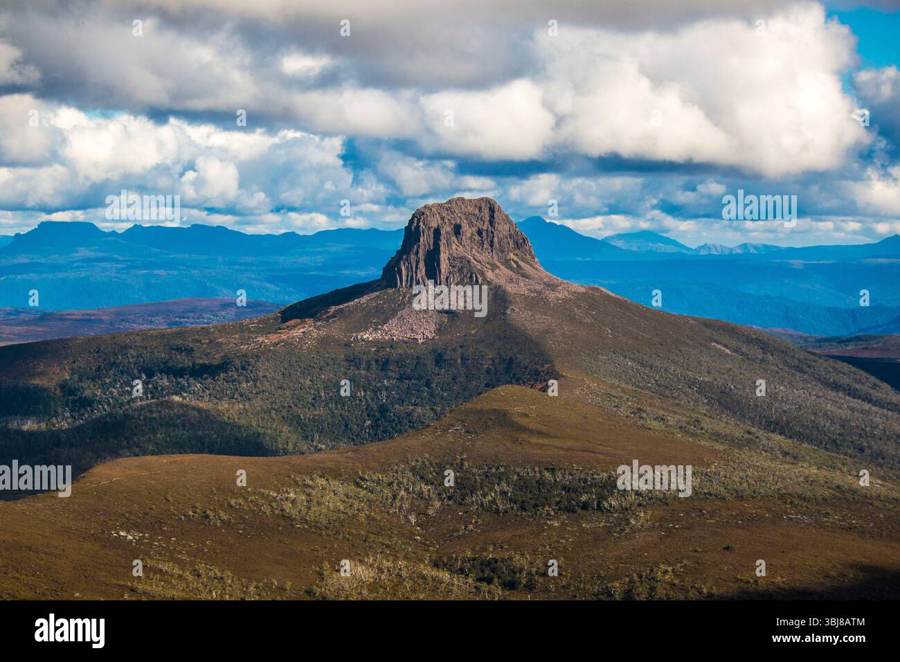 Barns bluff in central Tasmania, in Cradle mountain national park Stock ...