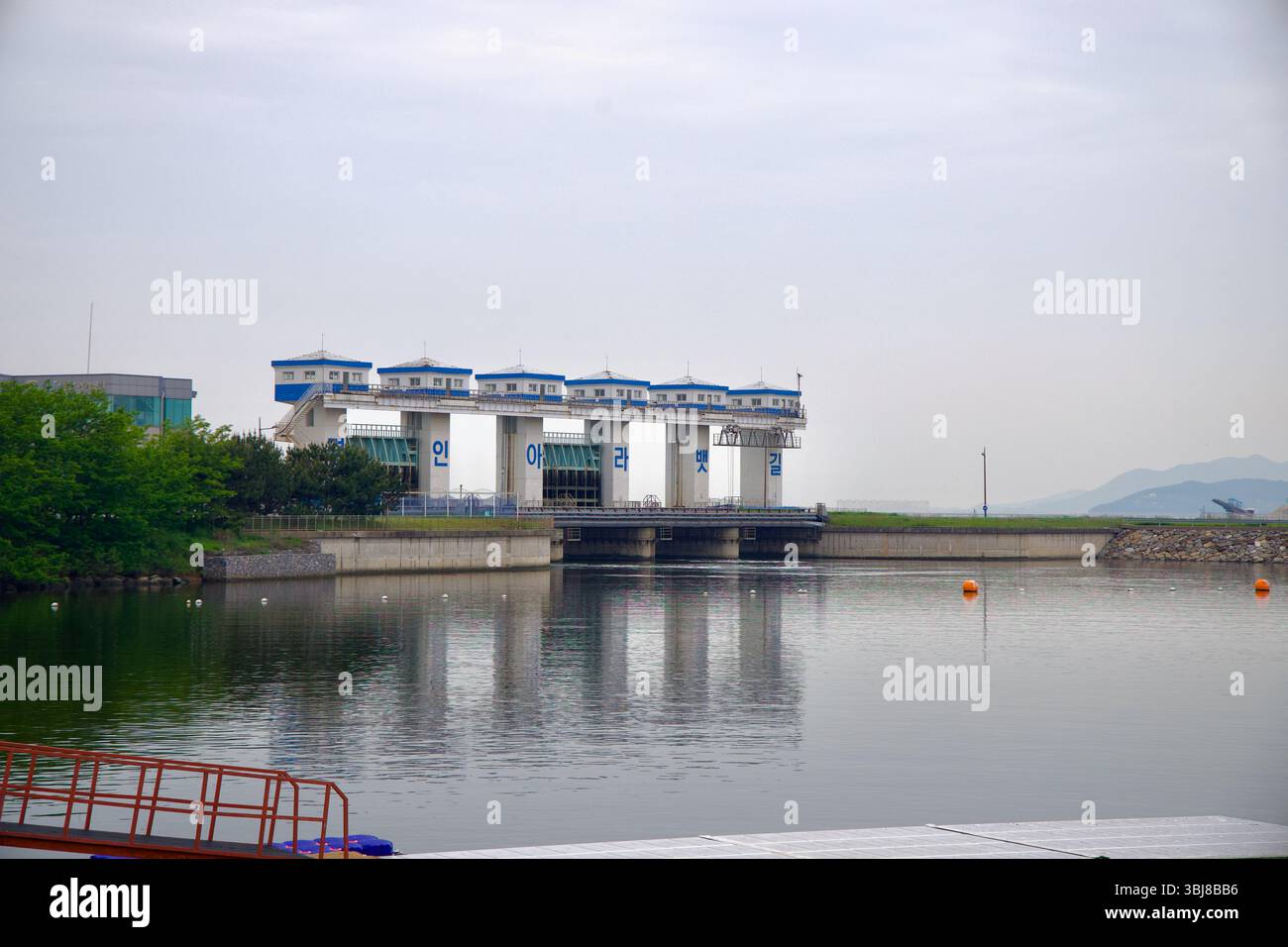 Incheon, South Korea - May 19th 2025: The Ara West Sea Lock marks the ...