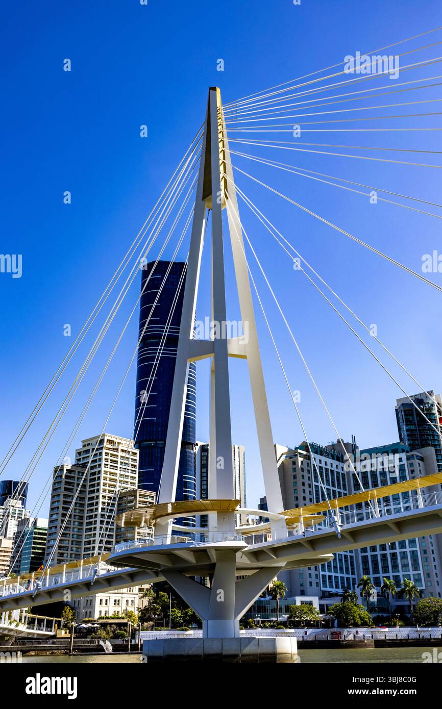 View of the pedestrian and cycling Kangaroo Point Bridge spanning the ...