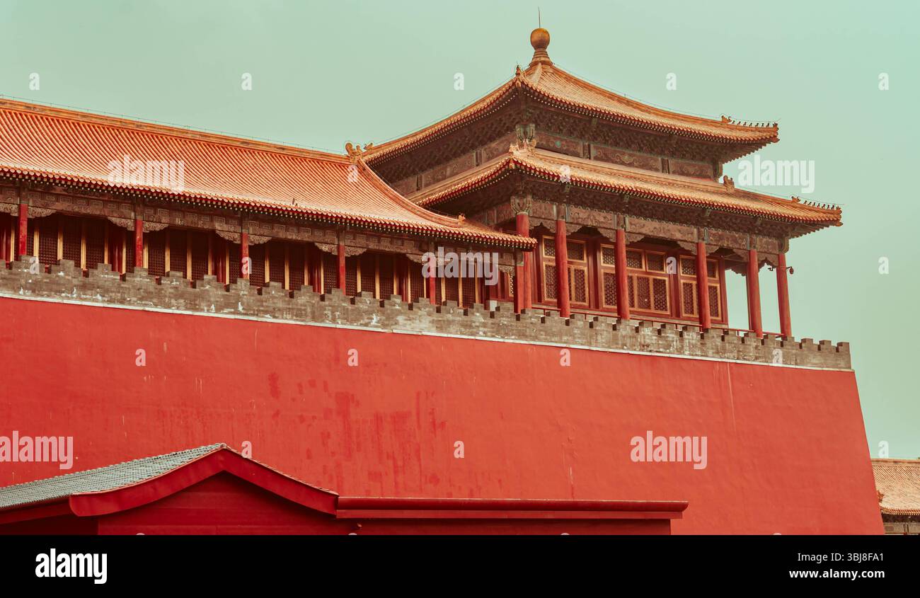 Travel China, Beijing UNESCO World Heritage Site The Forbidden City is ...