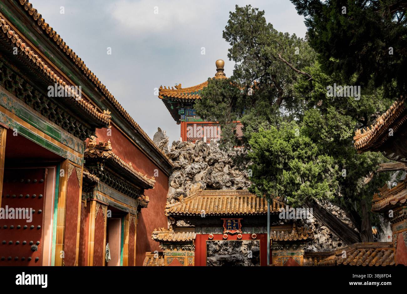 Travel China, Beijing UNESCO World Heritage Site The Forbidden City is ...