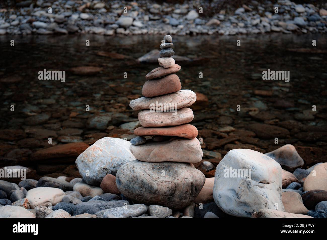 Stack balanced stones stands hi-res stock photography and images - Alamy