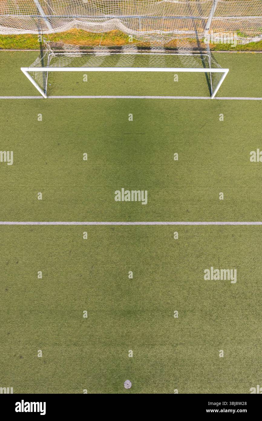 Daytime overhead clean view white hi-res stock photography and images ...