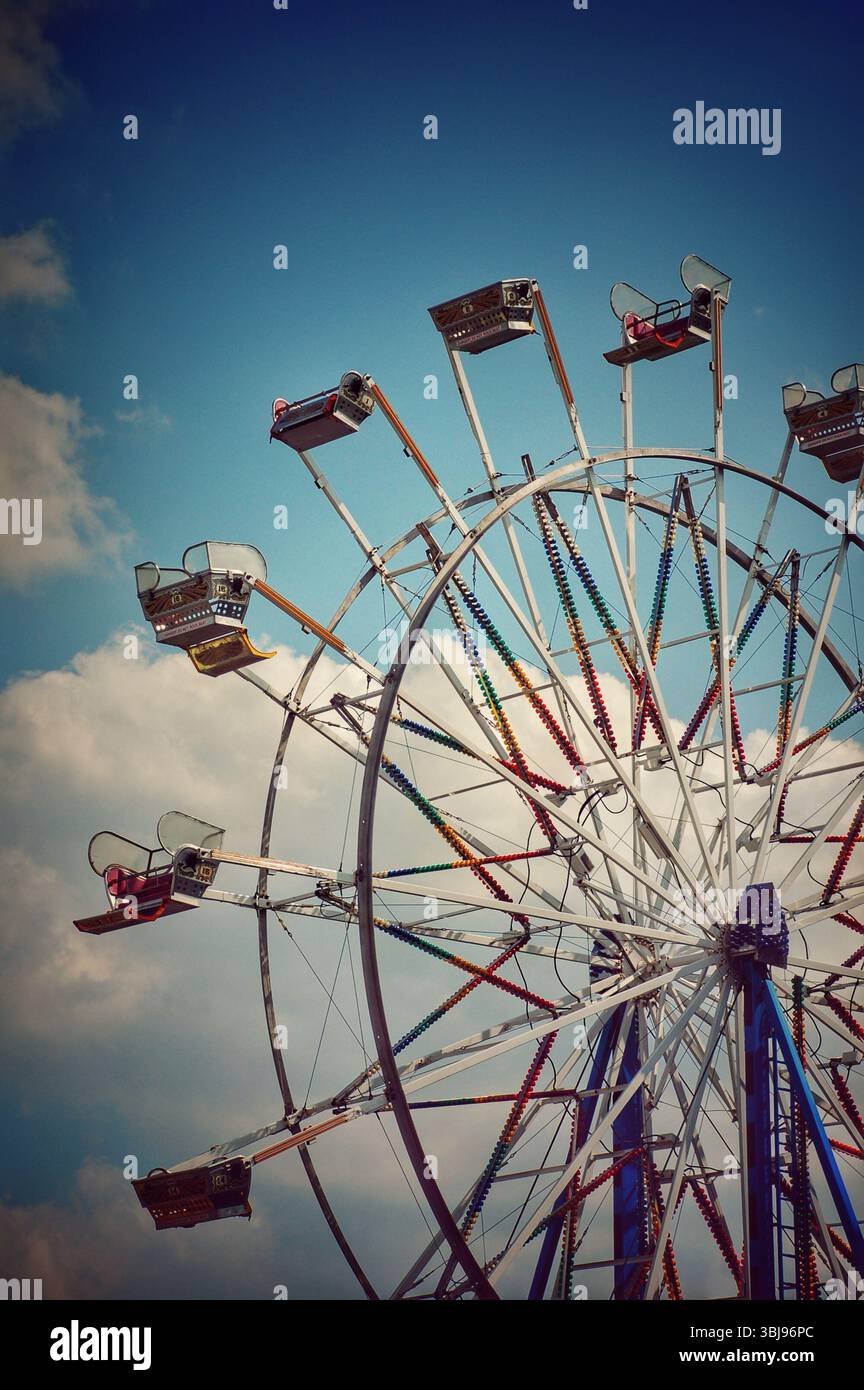 Ferris wheel carnival ride Stock Photo - Alamy