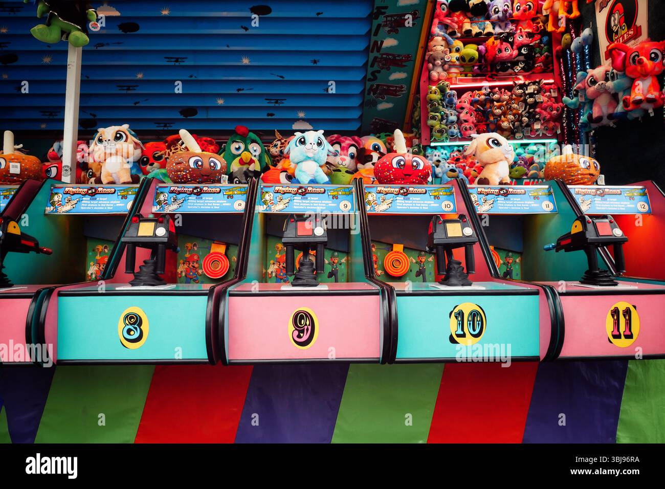 Carnival water gun game Stock Photo - Alamy