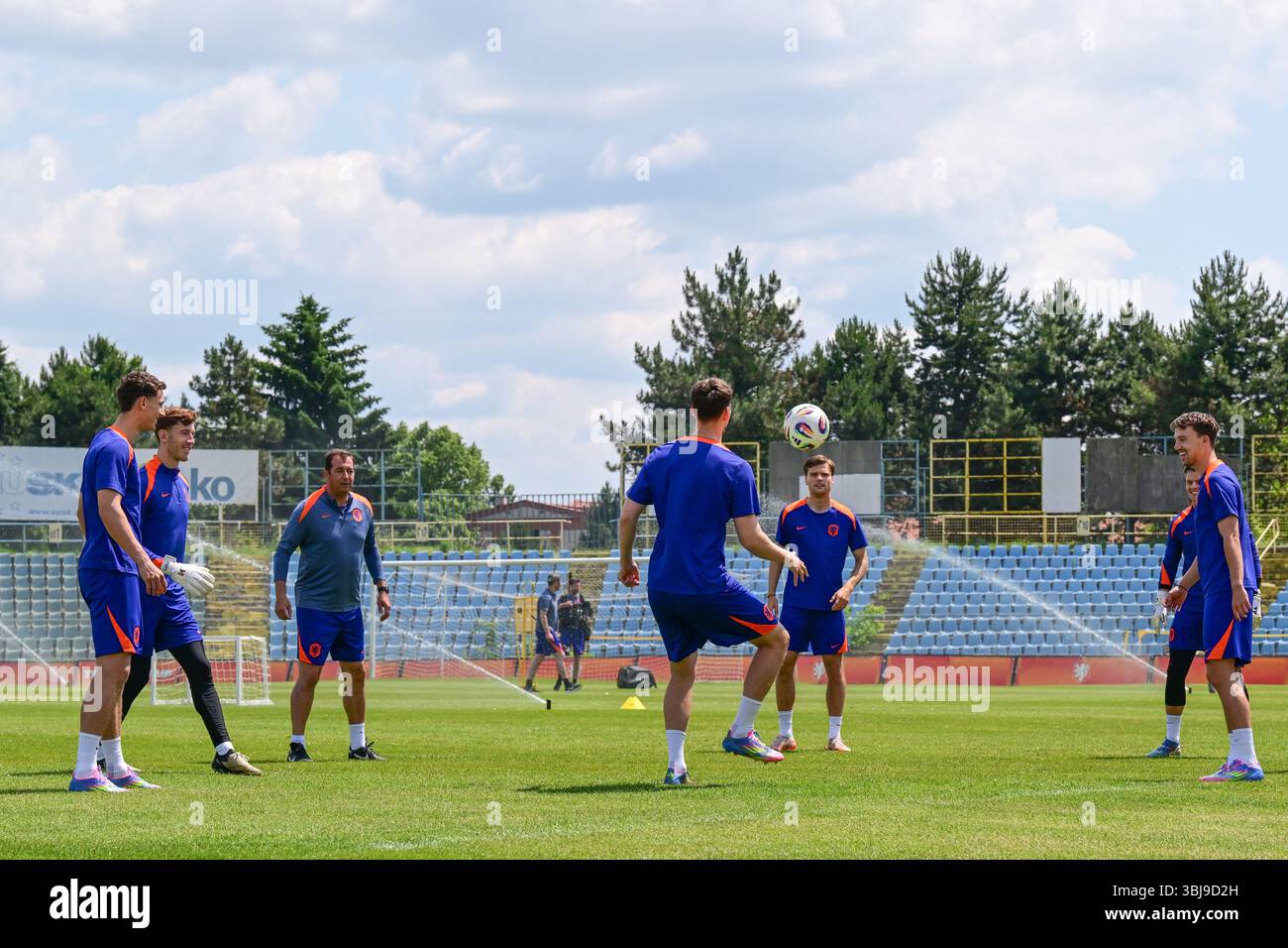 KOSICE - (l-r) Ruben van Bommel of Holland U21, Holland U21 goalkeeper ...