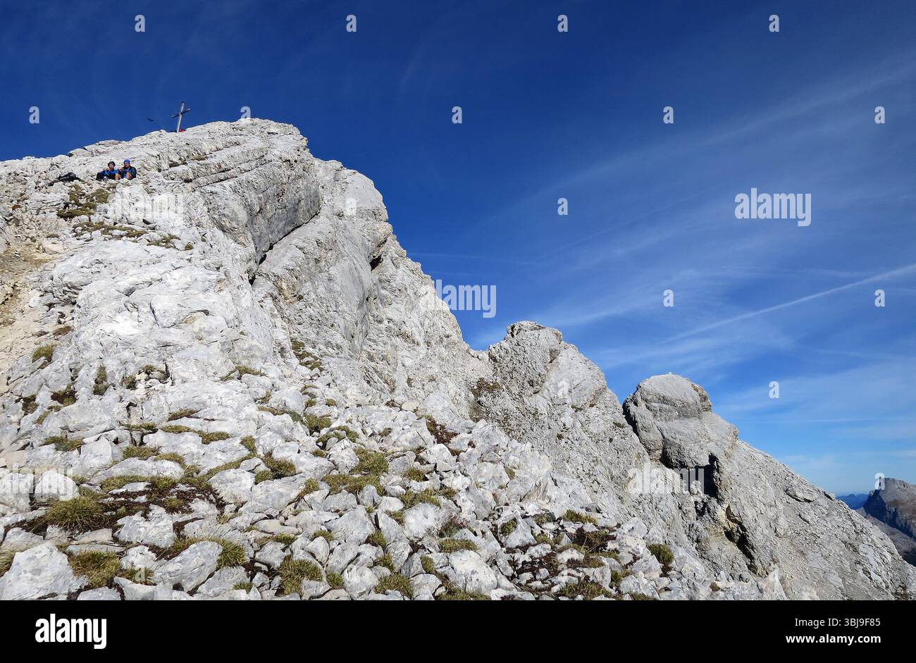 Hier der Blick beim Aufstieg zum Gipfel, die letzten Meter zum ...