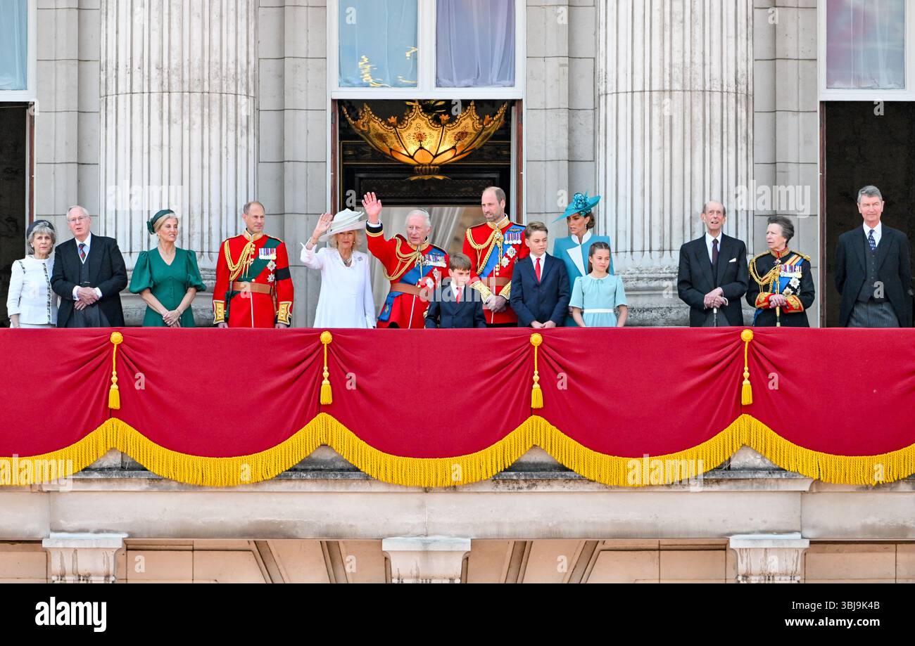 London, UK, 14 June 2025. The Royal family on the balcony of Buckingham ...