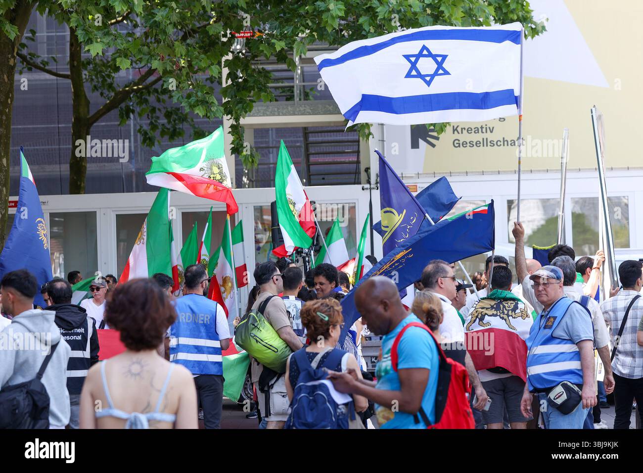 Hamburg, Germany. 14th June, 2025. Participants in a demonstration ...