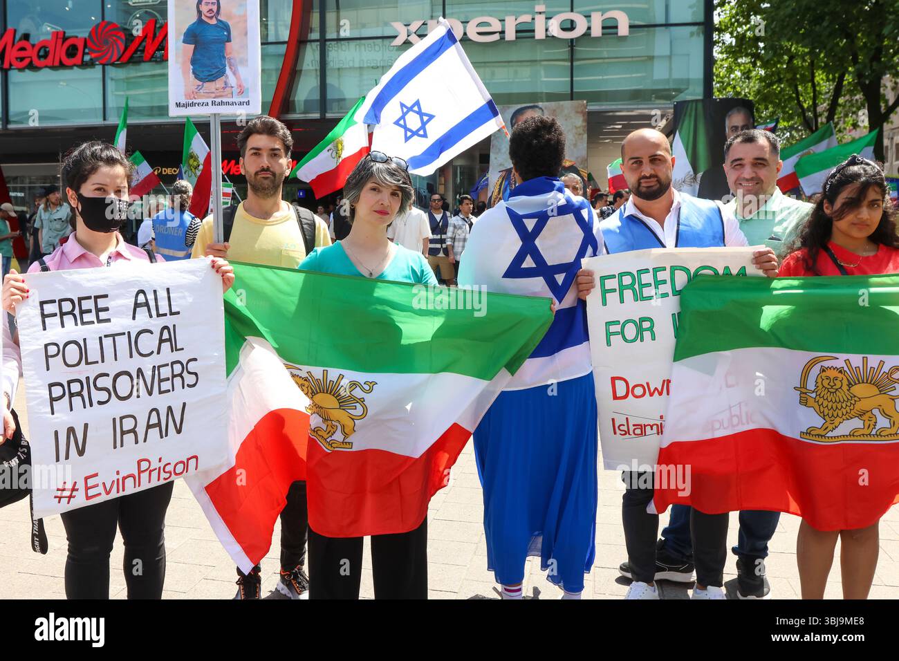 Hamburg, Germany. 14th June, 2025. Participants in a demonstration ...