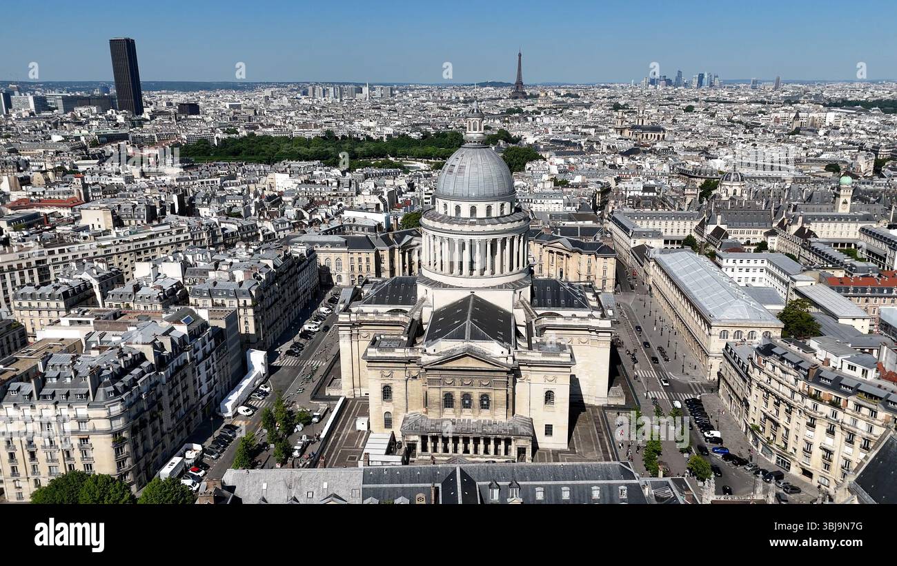 Amazing Paris landscape in France. Beautiful Skyline. Tourism Travel ...