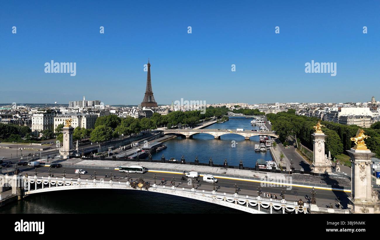 Amazing Paris landscape in France. Beautiful Skyline. Tourism Travel ...