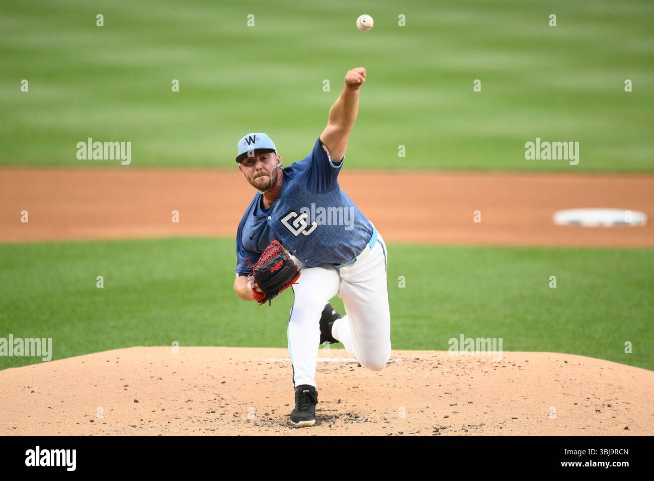Washington Nationals starting pitcher Mitchell Parker (70) in action ...