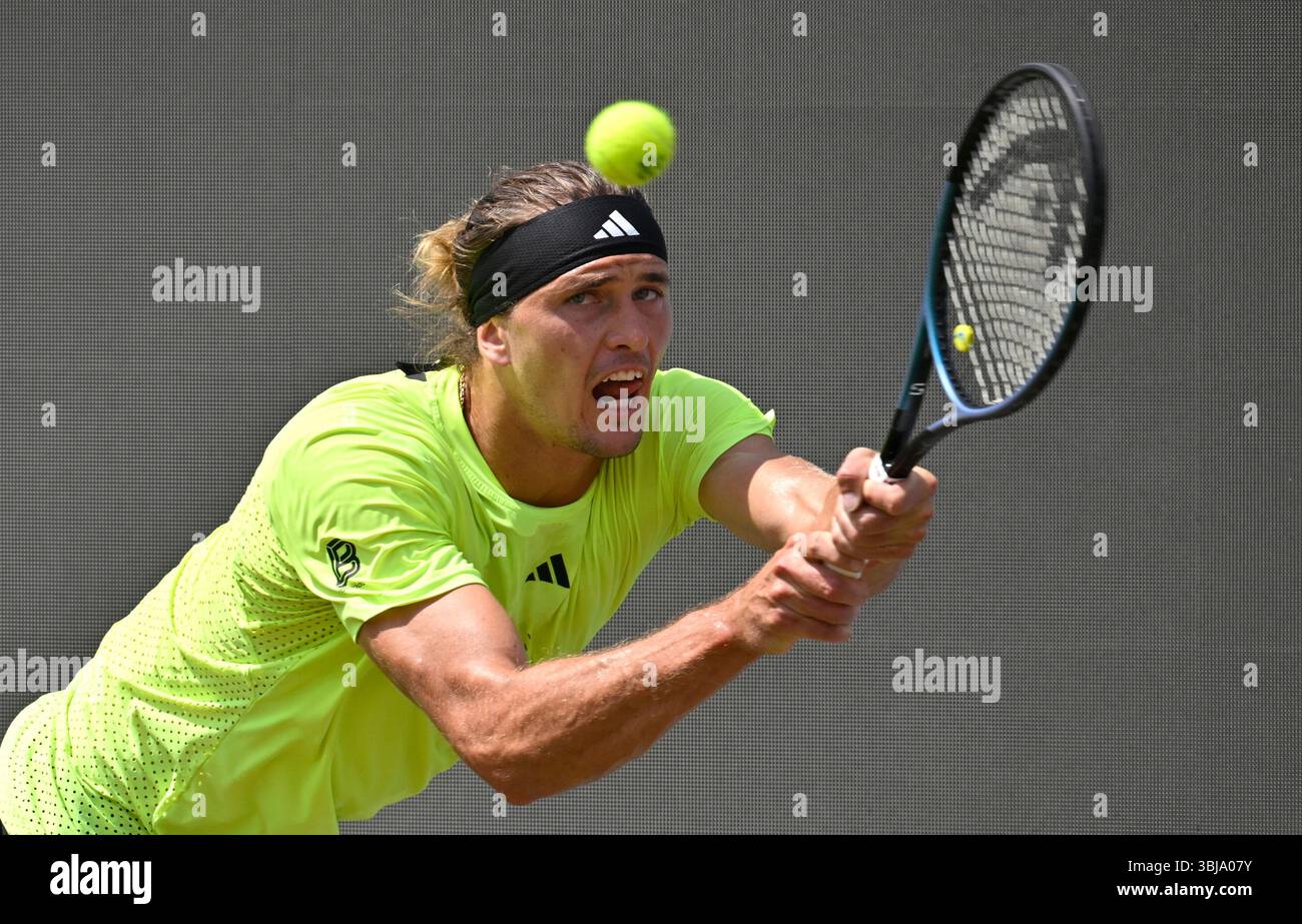 Alexander Zverev (GER) Aktion Tennis Herren BOSS Open ATP 250 Stuttgart ...