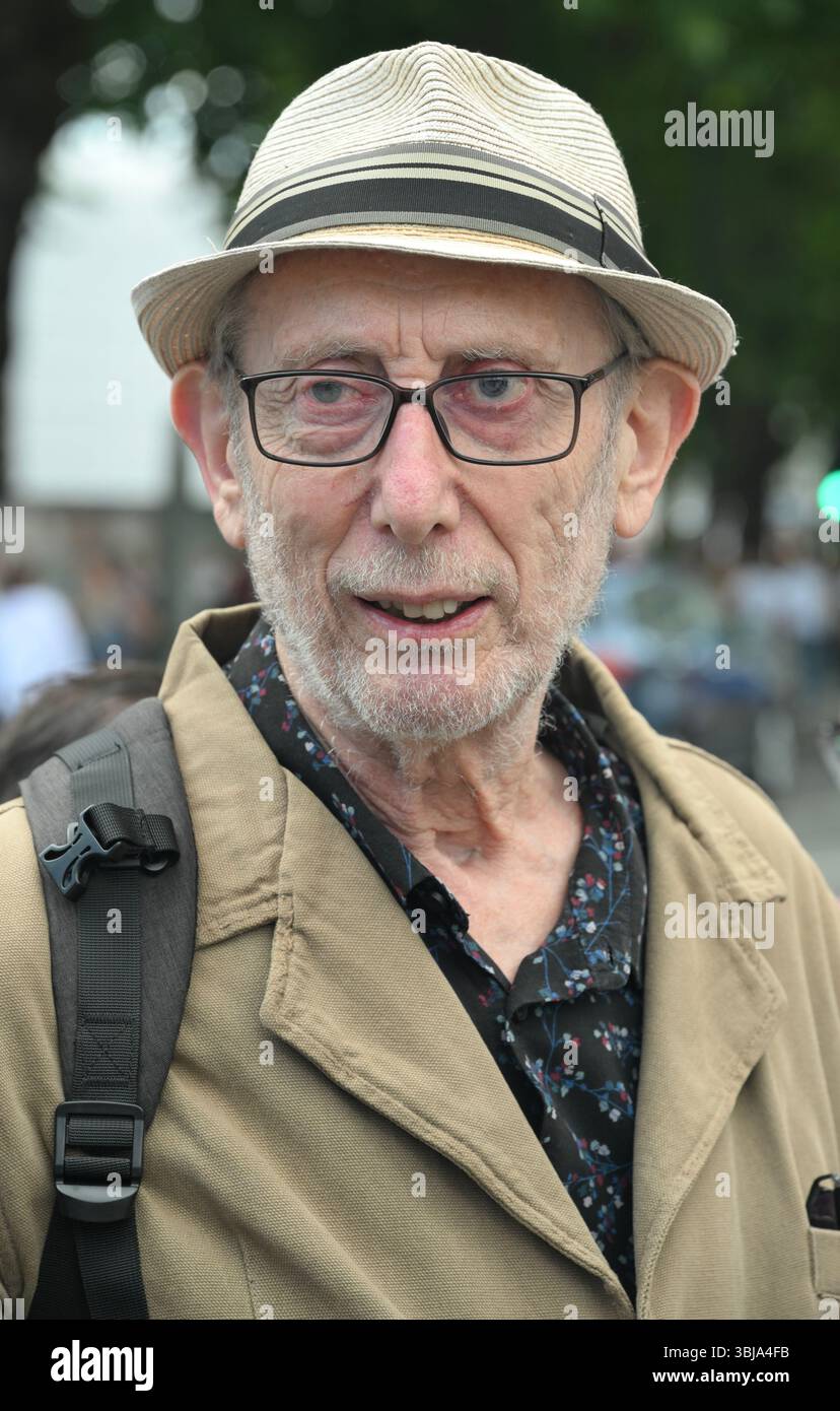 London, UK. Children's Author Michael Rosen. Stop War Don't Attack Iran ...