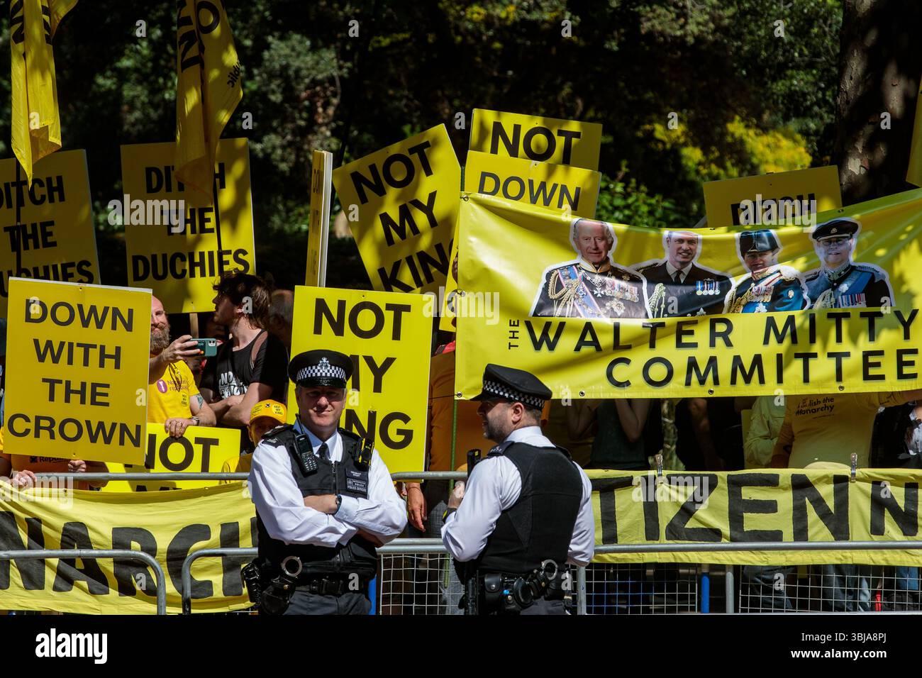 London, UK. 14th June, 2025. Campaigners from Republic protest against ...