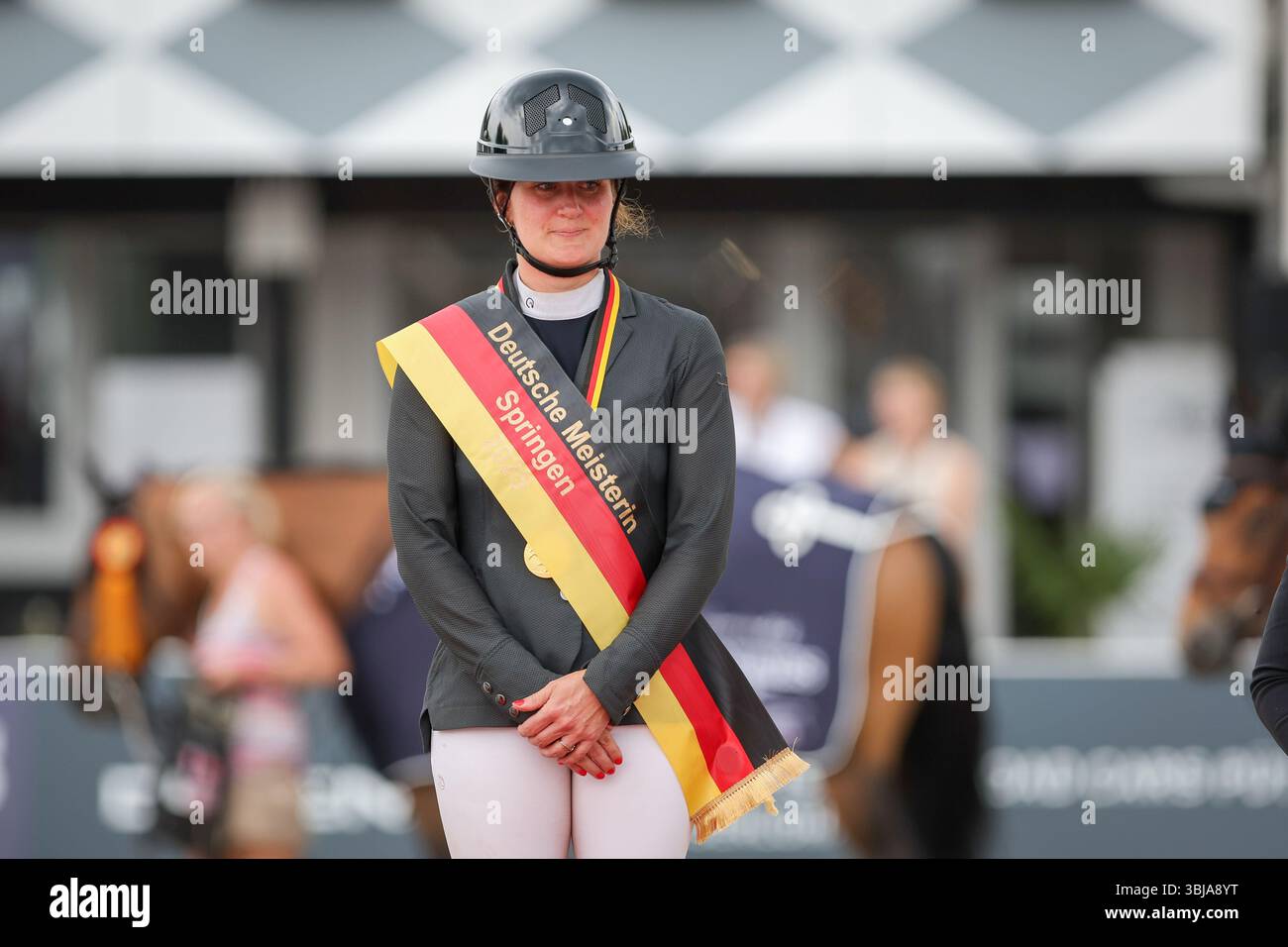 Balve, Germany. 14th June, 2025. Equestrian sport: German Championship, show jumping, women ...