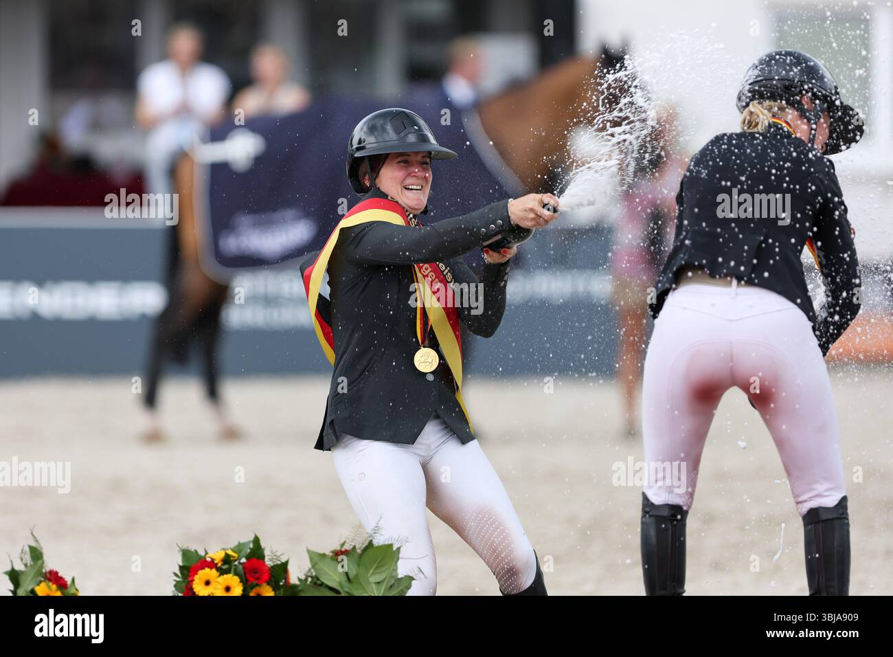 Balve, Germany. 14th June, 2025. Equestrian sport: German Championship, show jumping, women ...