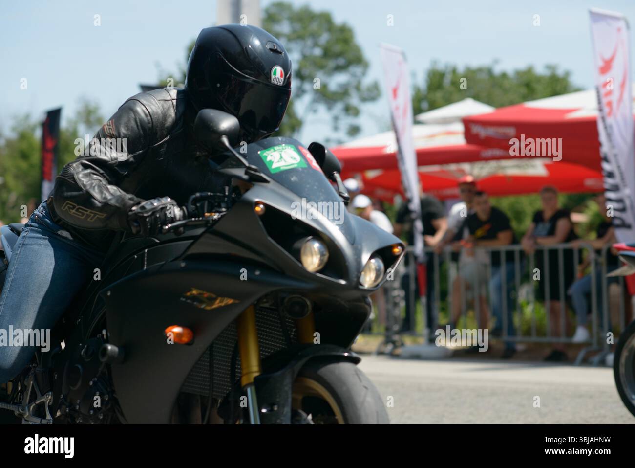 Red motorcycle racer number hi-res stock photography and images - Alamy
