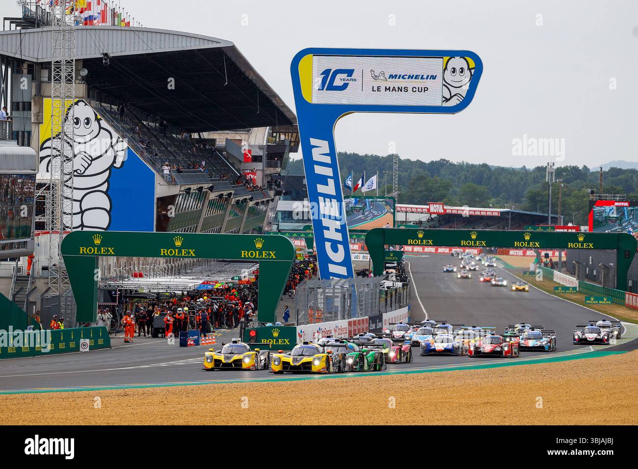 start of the race, depart, 2 during the Road to Le Mans 2025, 3rd round ...
