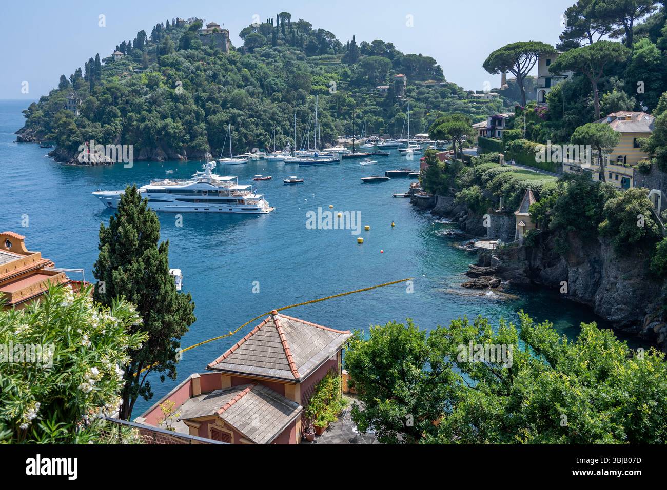 Breathtaking view cliffside landscape hi-res stock photography and ...
