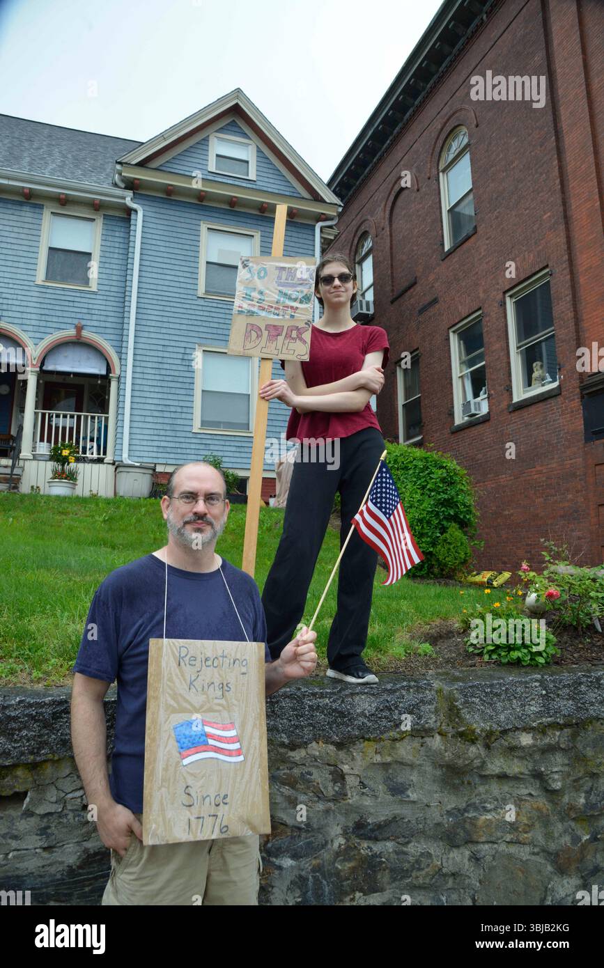 Hudson, Massachusetts, USA. 14th June, 2025. Residents turn out in for ...