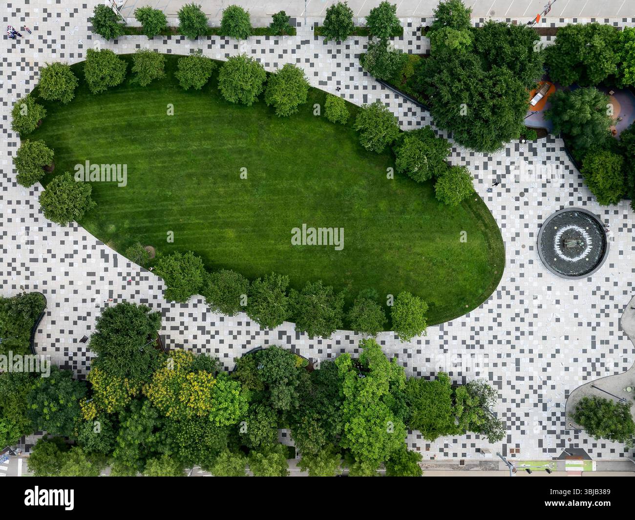 Kiener Plaza, Location: St. Louis MO, Landscape Architect: Michael Van ...
