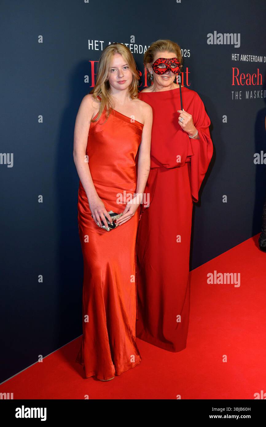 Princess Mabel with her daughter Countess Zaria during the Amsterdam ...