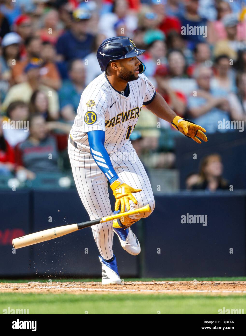 Milwaukee Brewers' Jackson Chourio (11) against the St. Louis Cardinals ...