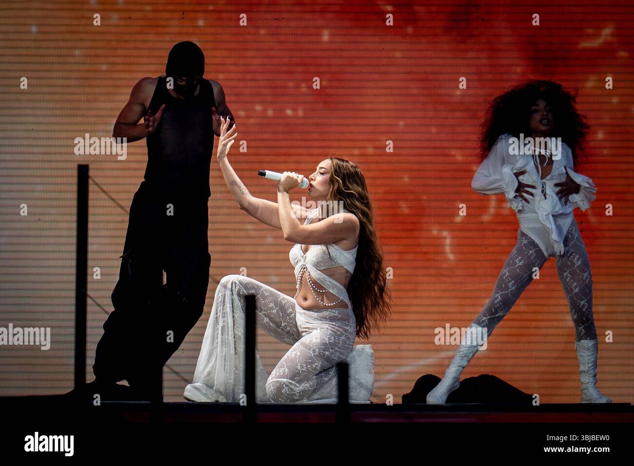 Lola Indigo performs at Riyadh Air Metropolitano Stadium during ‘La ...
