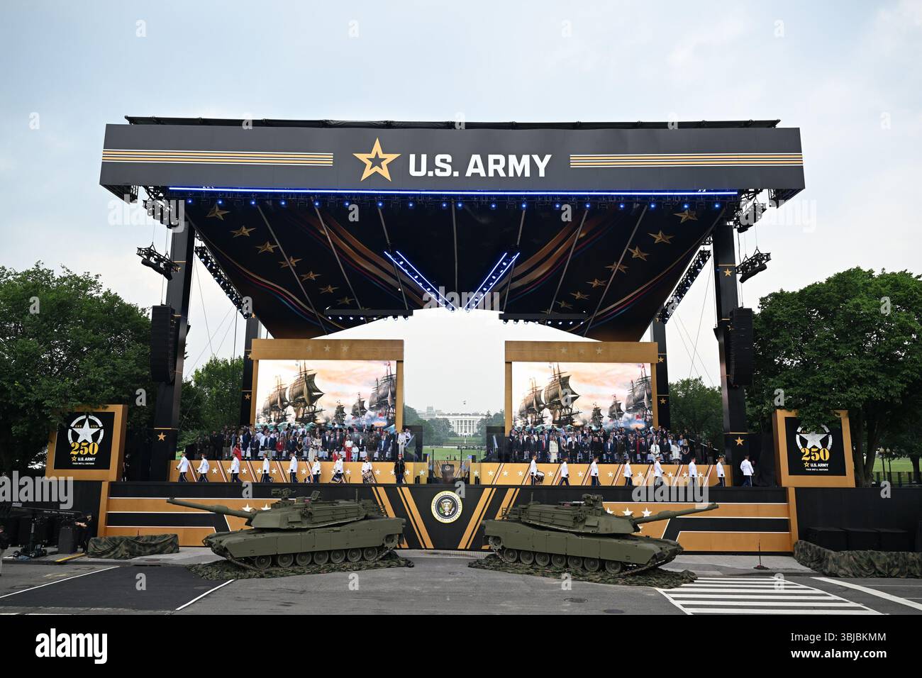 Washington, United States. 14th June, 2025. U.S. Army personnel and ...