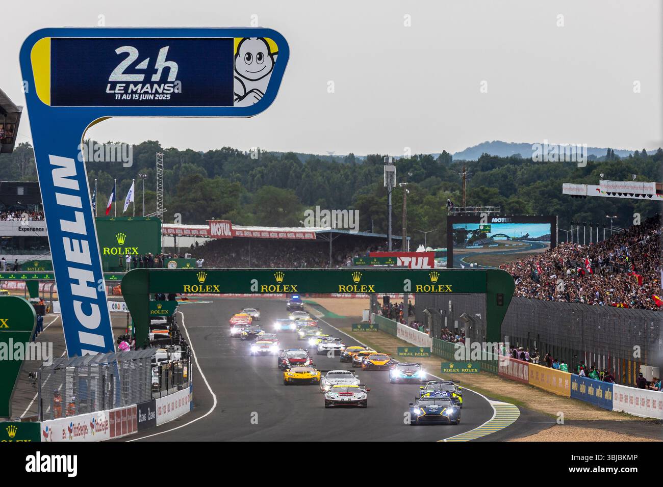 Start of the race (LMGT3 class) of the Le Mans 24 Hours, the fourth ...