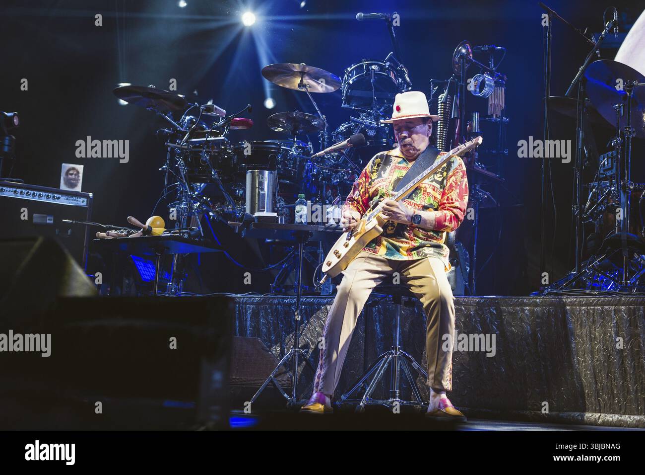 Carlos Santana, singer and guitarist of Santana live on Oneness Tour ...
