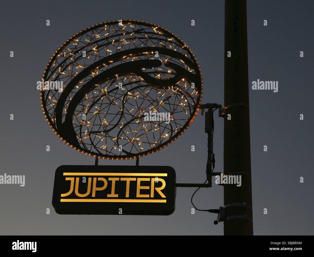 Light element planet Jupiter on the Reformer Planet Trail in Magdeburg ...