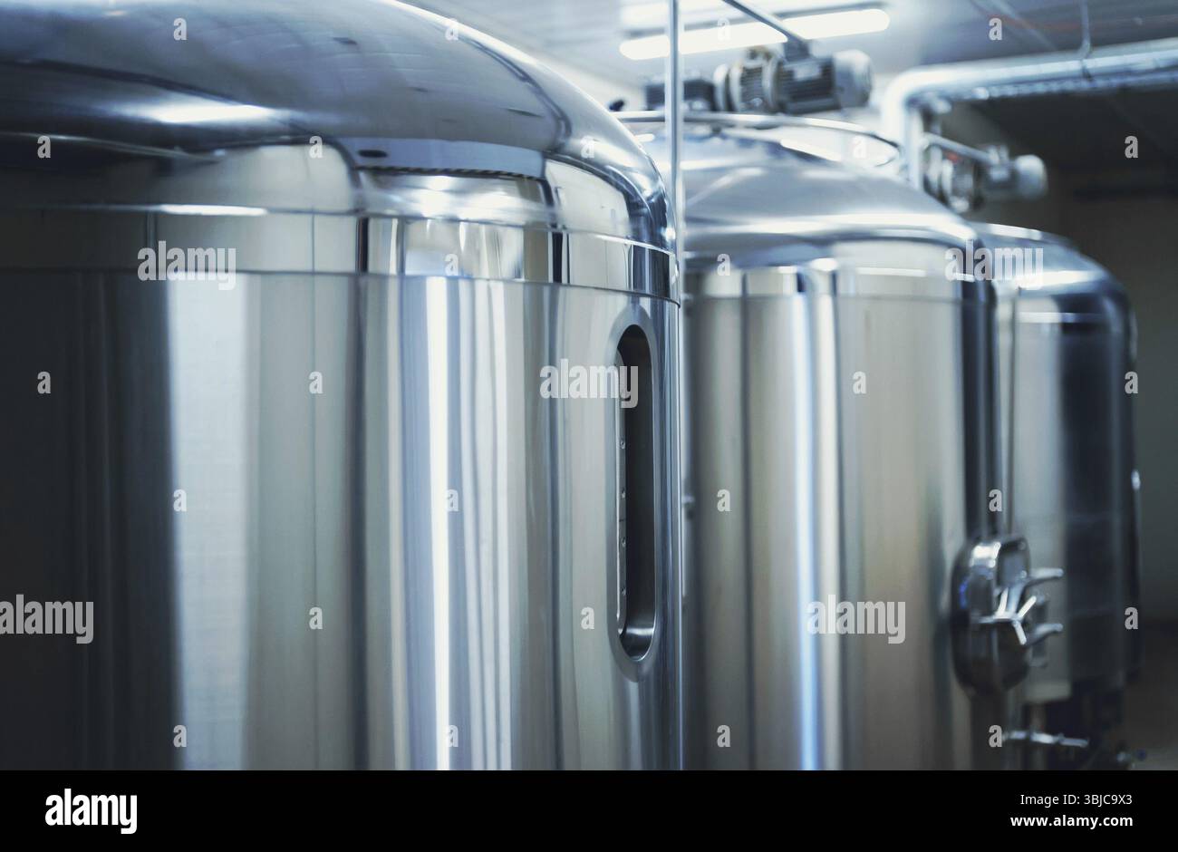 Modern brewery factory interior with reservoirs Stock Photo - Alamy