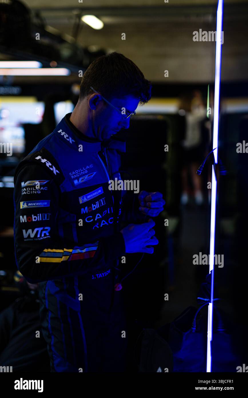 TAYLOR Jordan (usa), Cadillac WTC, Cadillac V-Series.R, #101, Hypercar ...