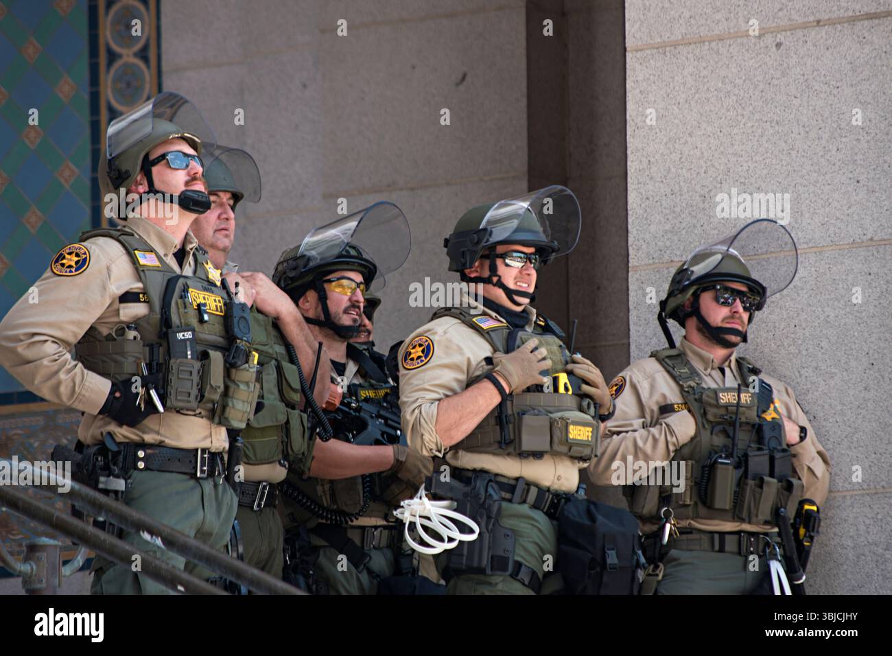Tear gas protest los angeles hi-res stock photography and images - Alamy
