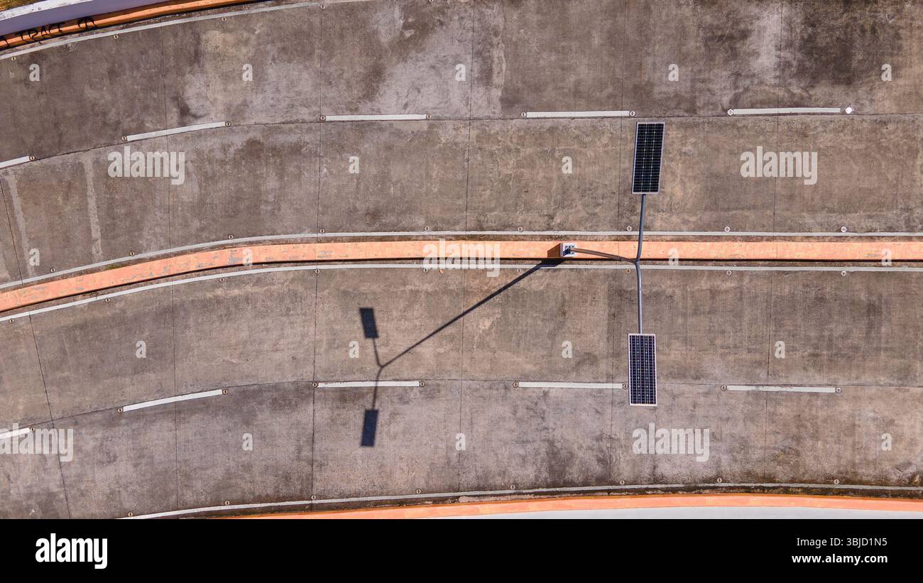 Top down flyover view highway hi-res stock photography and images - Alamy