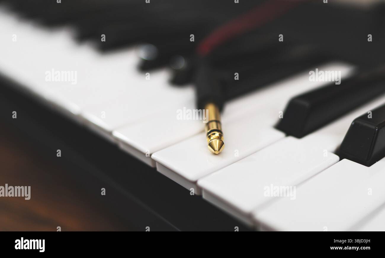 Headphone jack on musical hi-res stock photography and images - Alamy