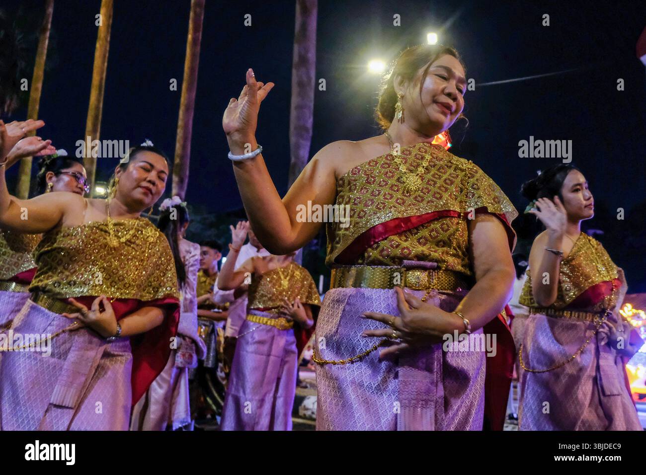 Malaysian Siamese dancers seen wearing traditional dress during the ...