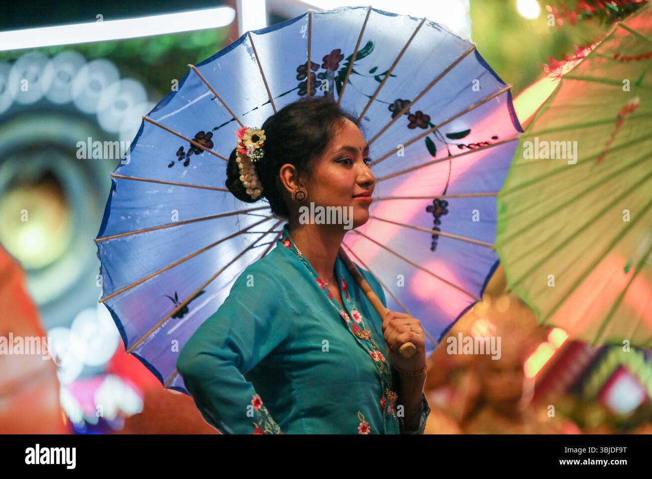 Kuala Lumpur, Malaysia. 16th Feb, 2025. A woman from Chetti ethnic ...