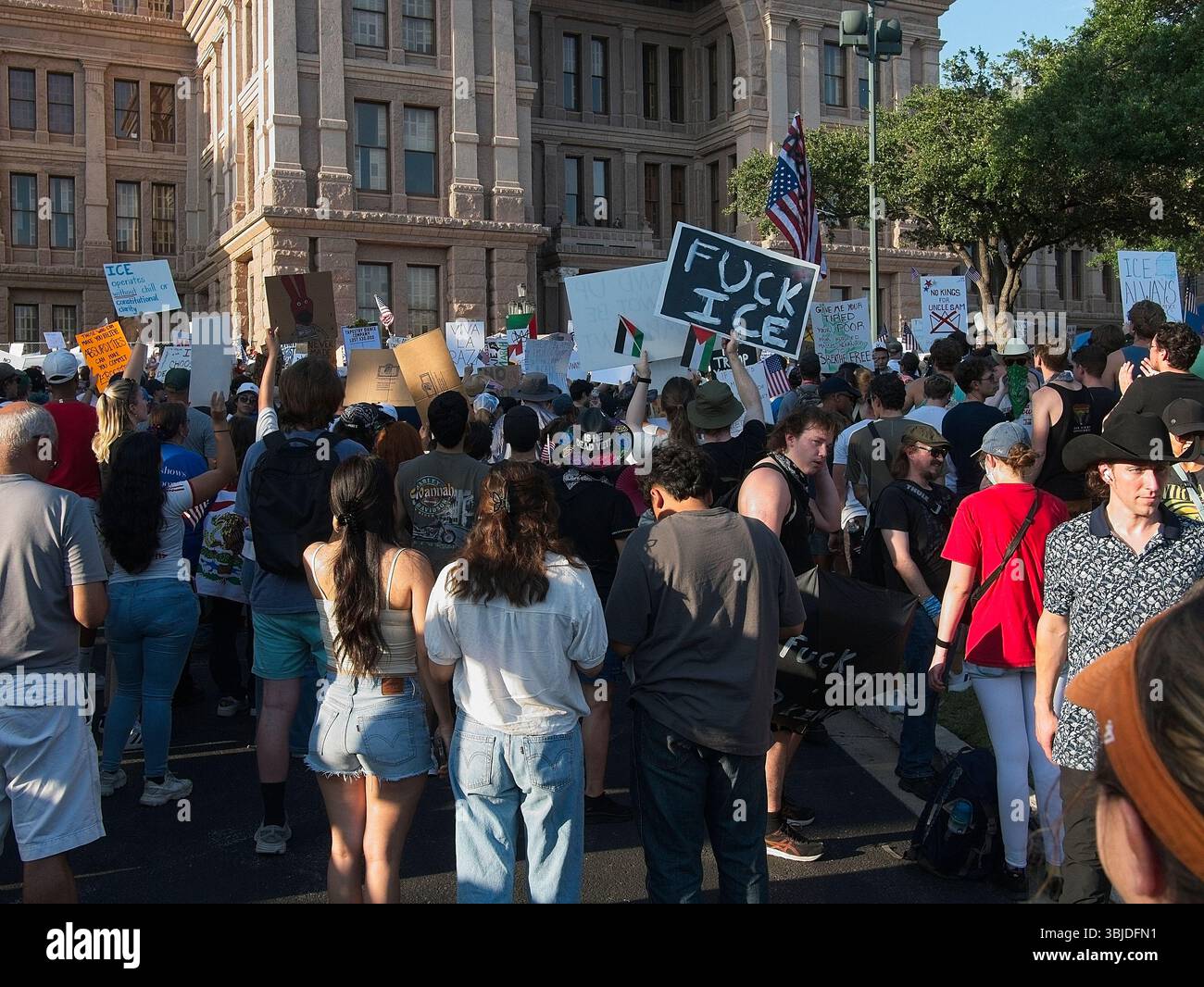 Immigration enforcement protest hi-res stock photography and images - Alamy