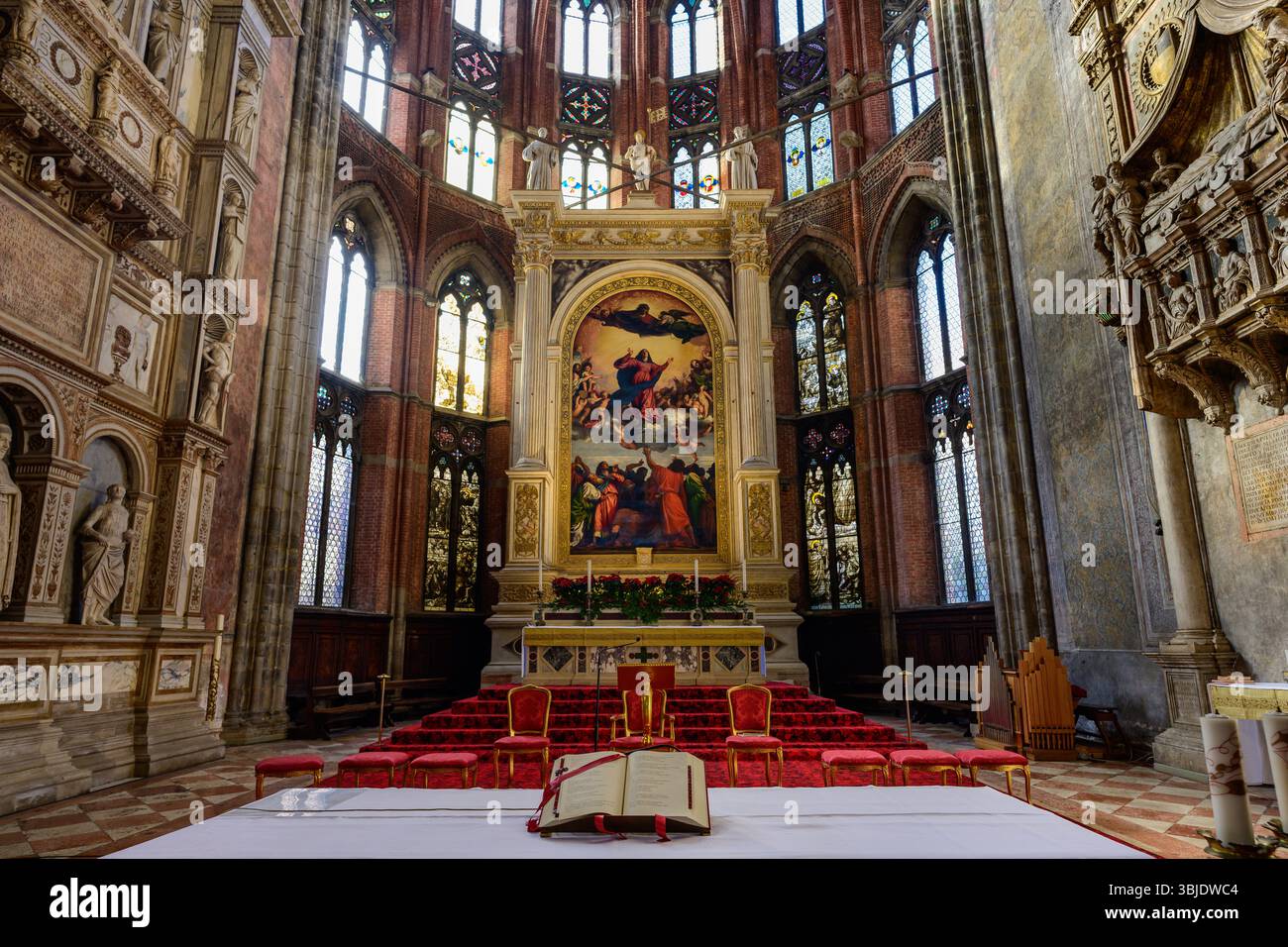 High Altar of the Santa Maria Gloriosa Dei Frari Church in Venice ...