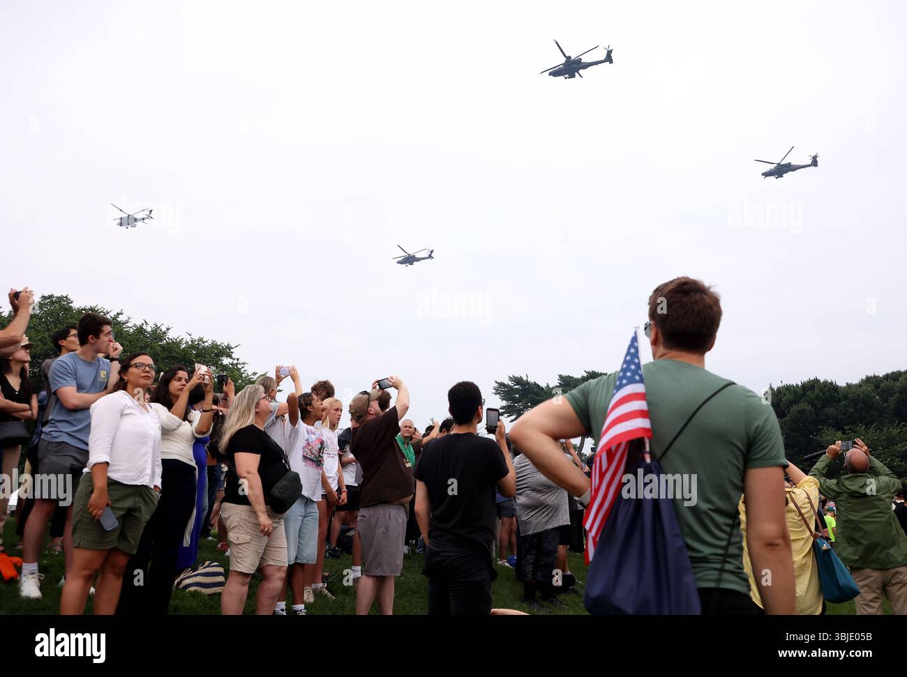 Armys 250th birthday celebration parade in Washington, District of ...