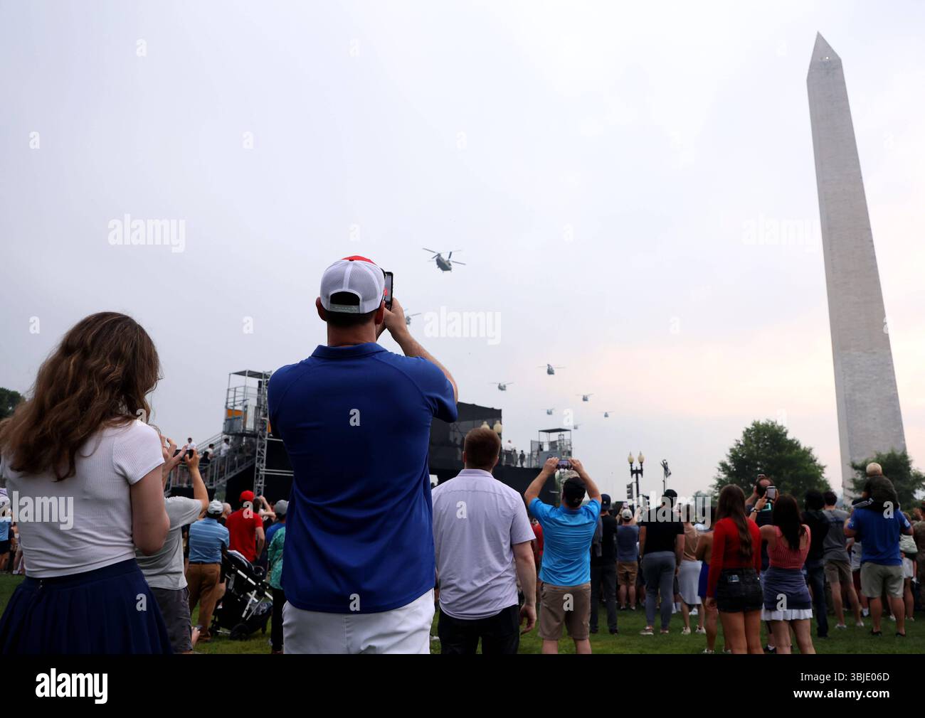 Armys 250th birthday celebration parade in Washington, District of ...