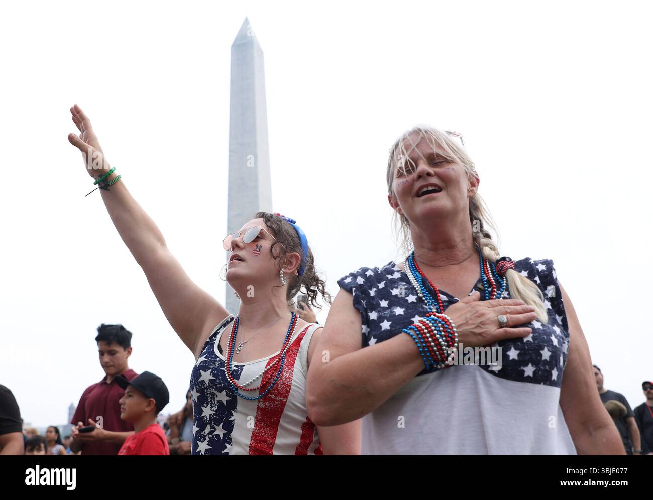 Armys 250th birthday celebration parade in Washington, District of ...