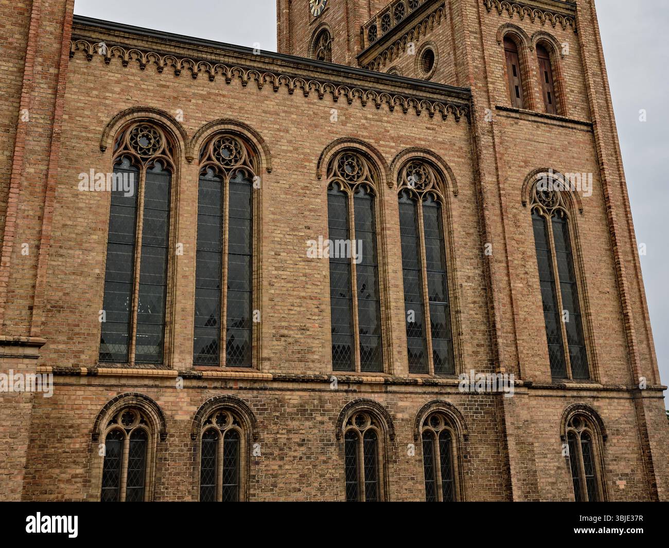 Gothic arches arched windows hi-res stock photography and images - Alamy