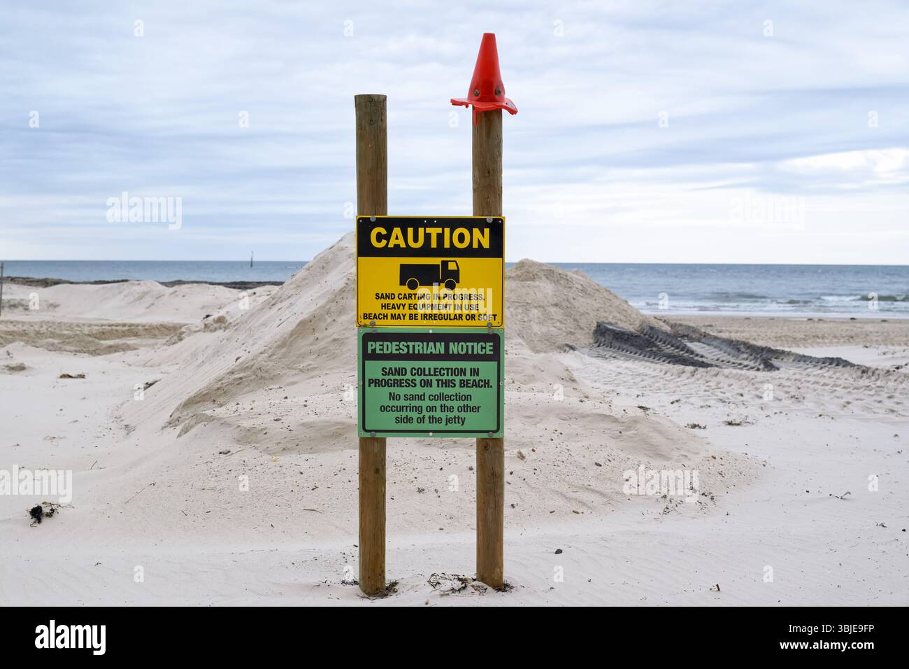 Coastal dune restoration hi-res stock photography and images - Alamy
